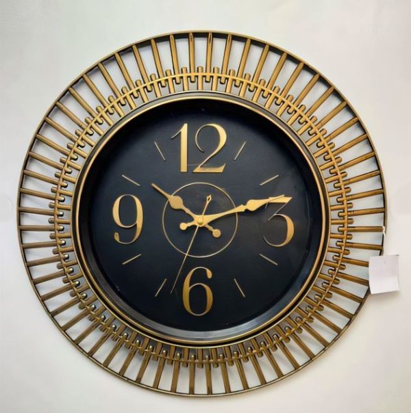 Artistic Wall Clock | AenZay Homes